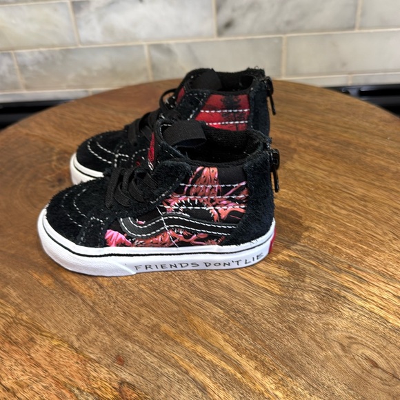 Kids Stranger Things Vans